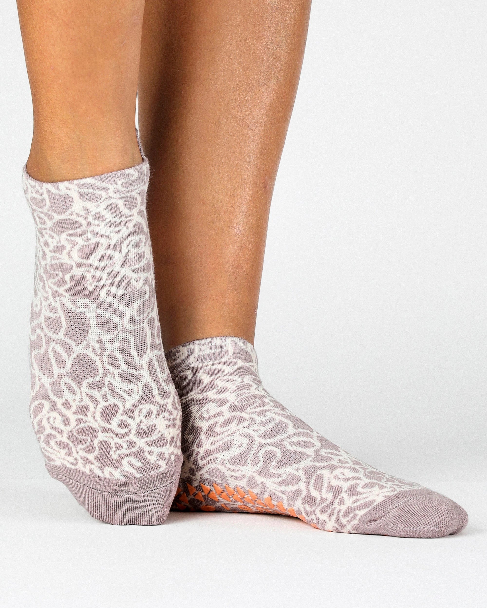Full Foot Grip Socks | Grip, No Slip for Your Workout – Pointe Studio ...